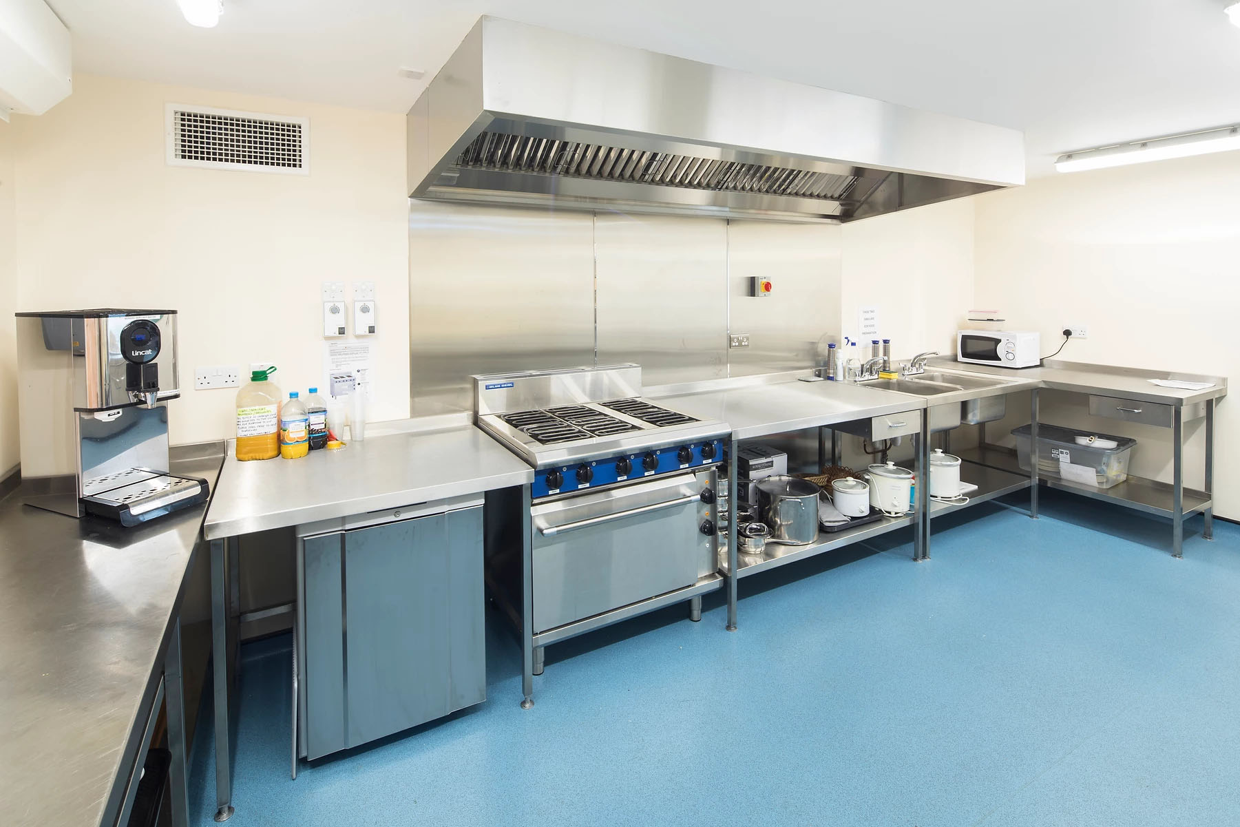 KITCHEN - CHARLTON MARSHALL VILLAGE HALL